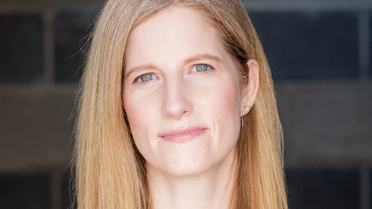 Nora Durkin's Story - Hidden Brain Media